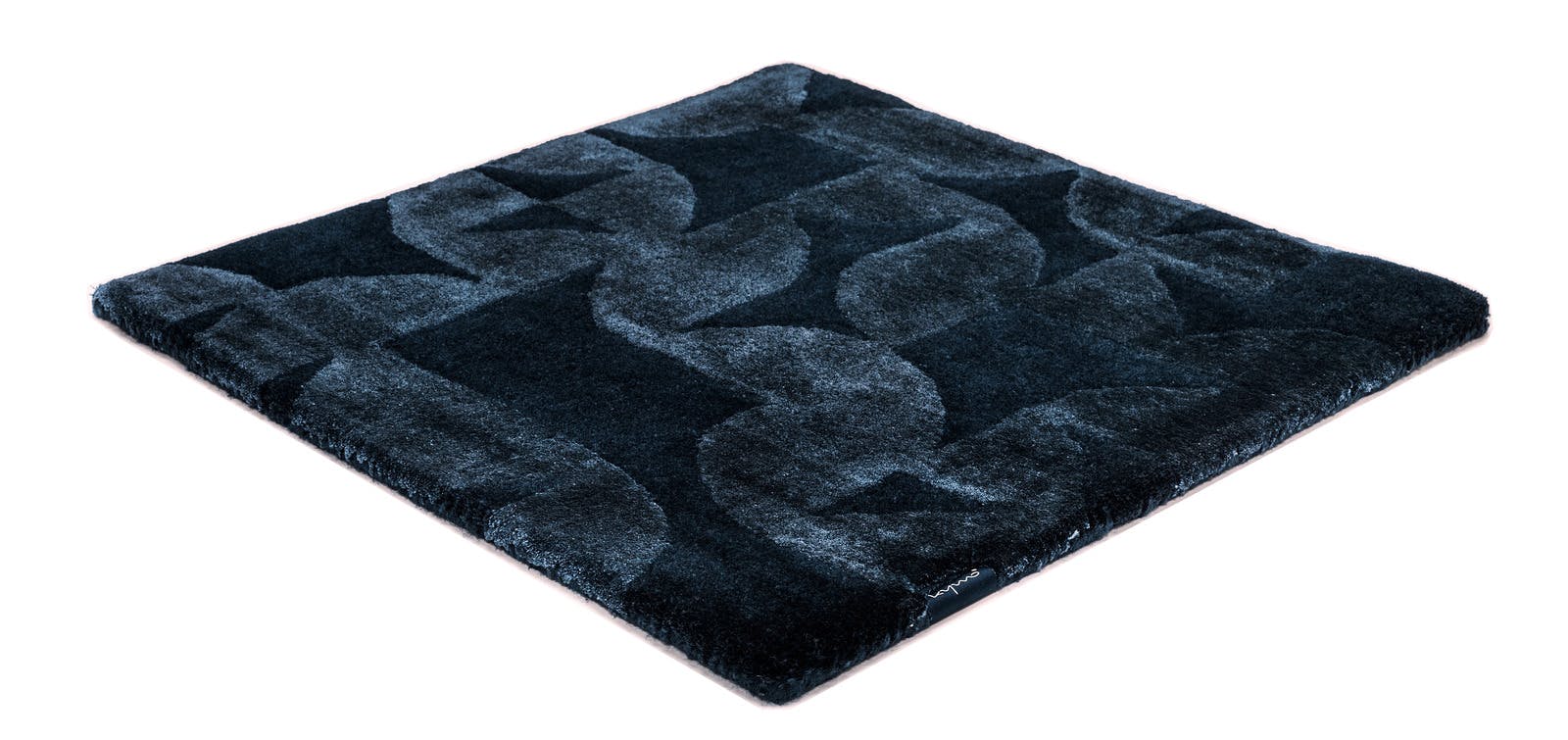 THE LOFT / Obsidian | kymo | contemporary rugs from Germany